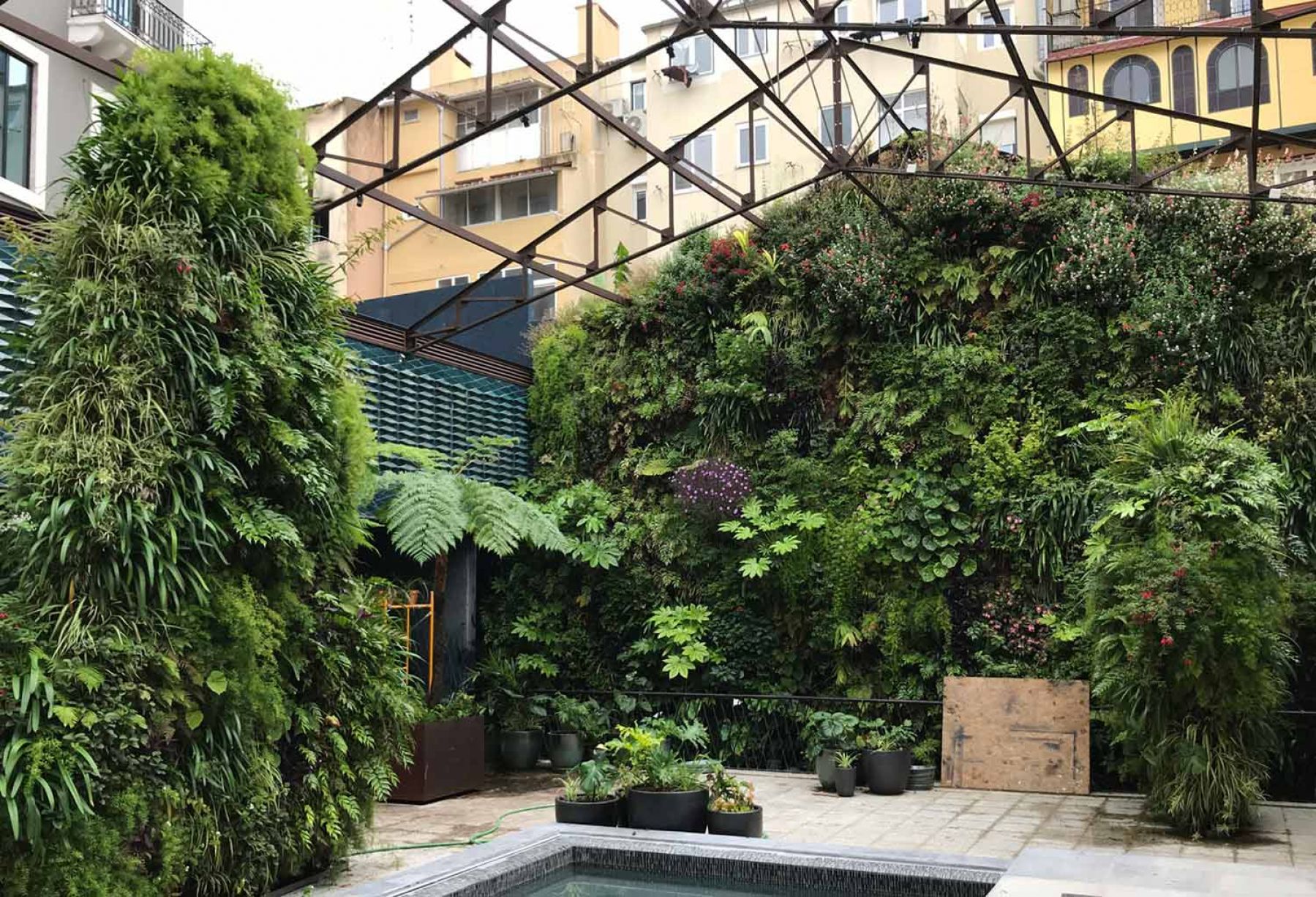 Hotel Hotel | Vertical Garden Design